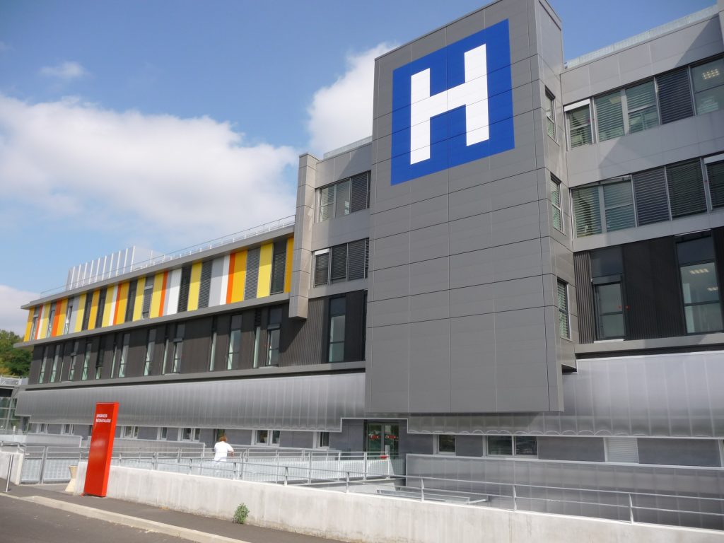 Un centre de consultations du Covid-19 a ouvert au CHSF | Le Républicain